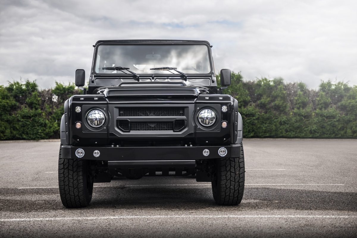 A vendre : l'impressionnant pick-up 6x6 basé sur un Land Rover Defender