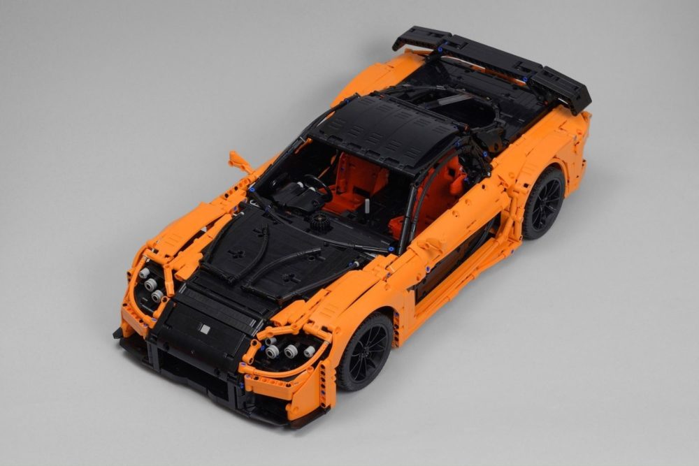 La Mazda RX-7 VeilSide de Fast and Furious est disponible en Lego