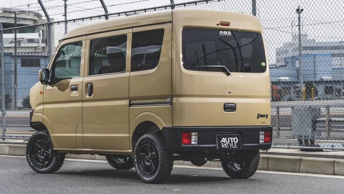 Ce tuner japonais transforme le Suzuki Every en Jimny. Enfin presque.